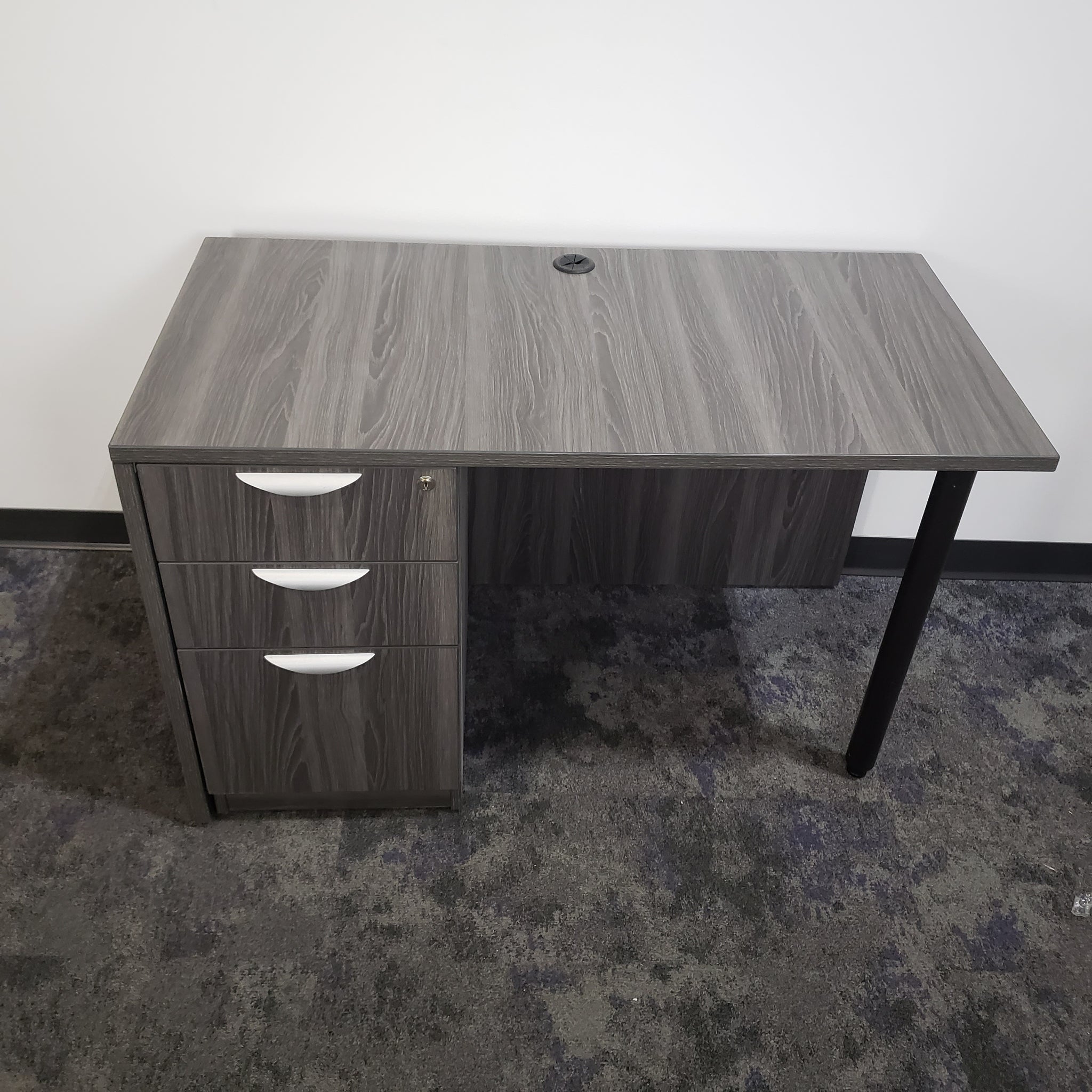 Straight Desks — TJ Office Furniture