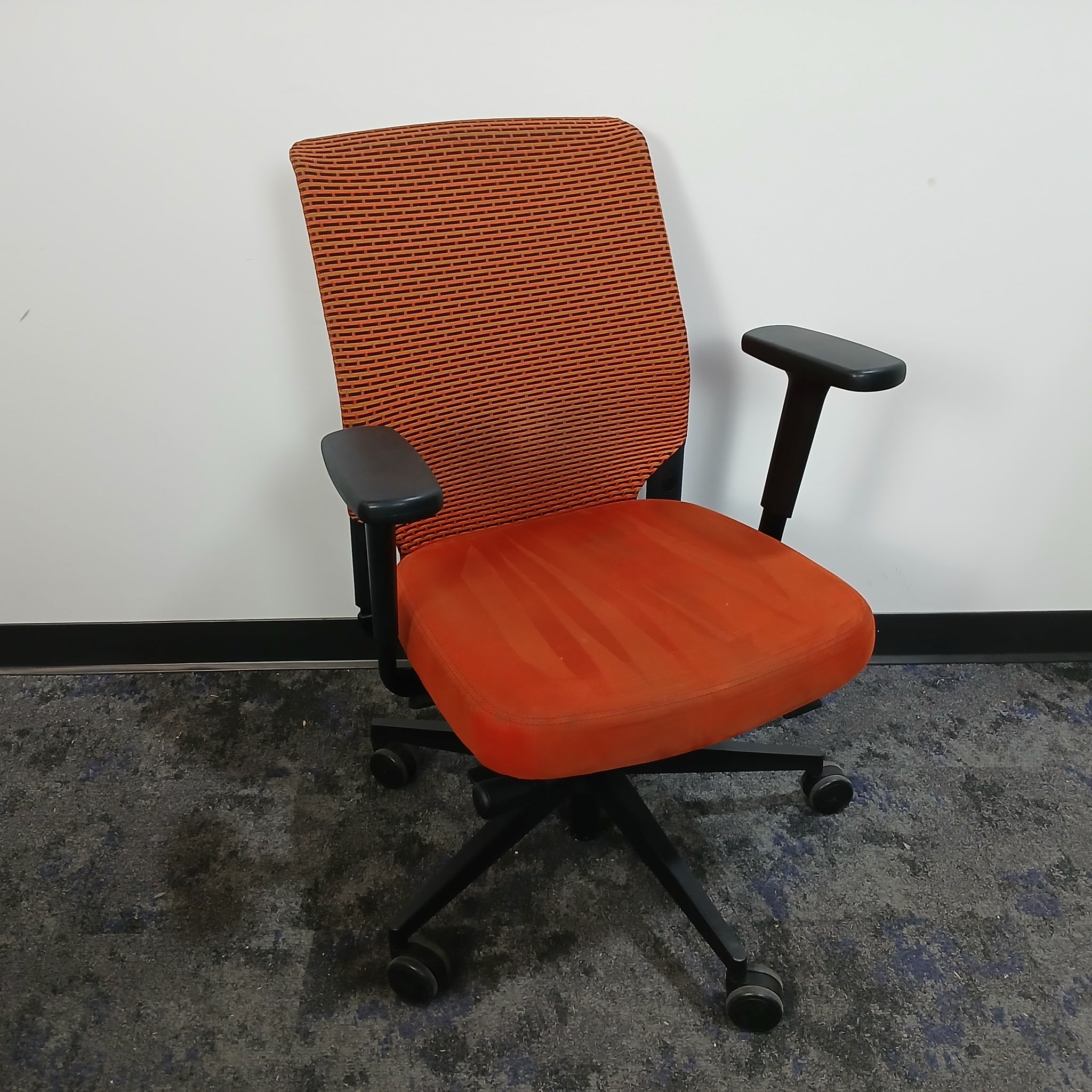 Guest chairs and side chairs for commercial offices and small business ...