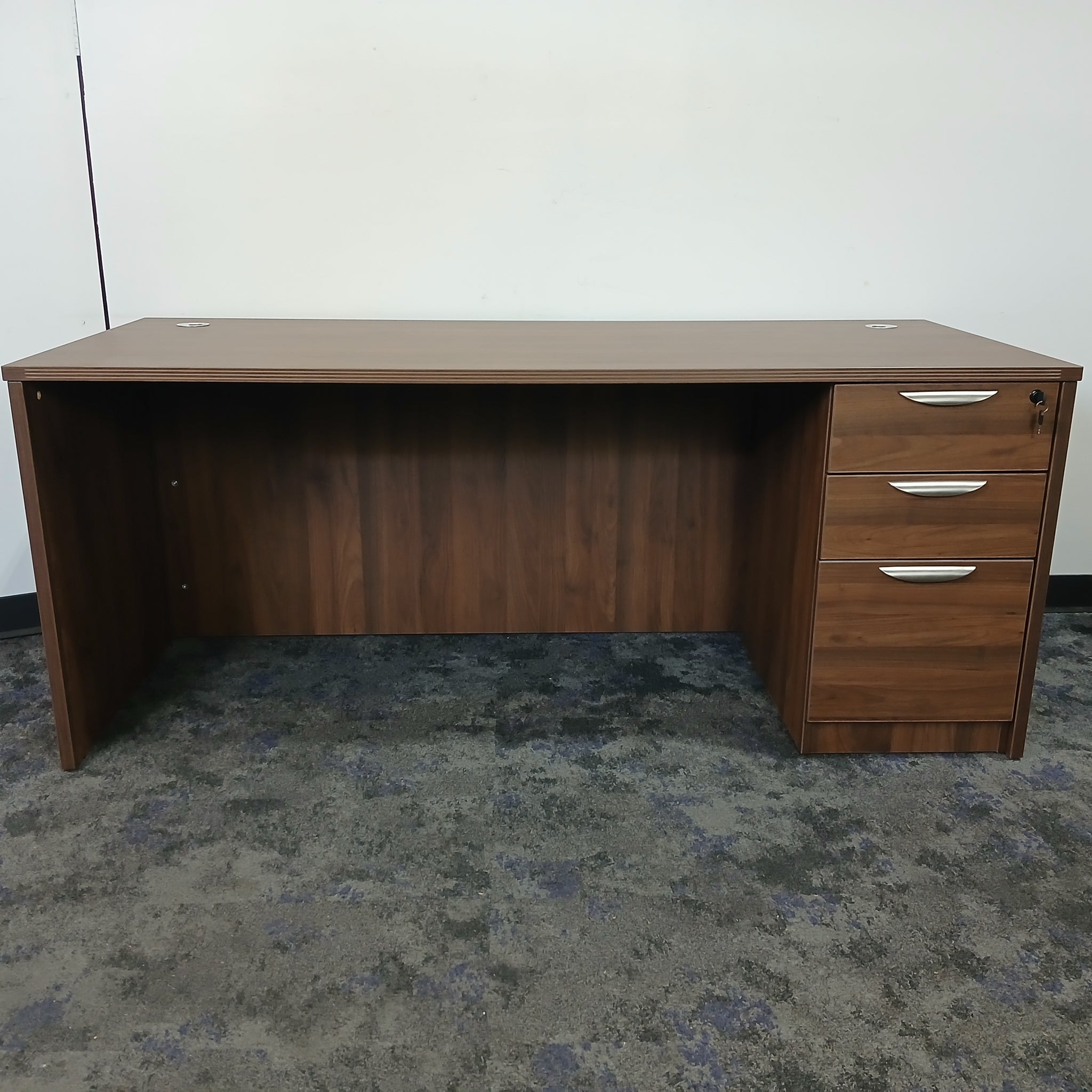 Straight Desks — TJ Office Furniture