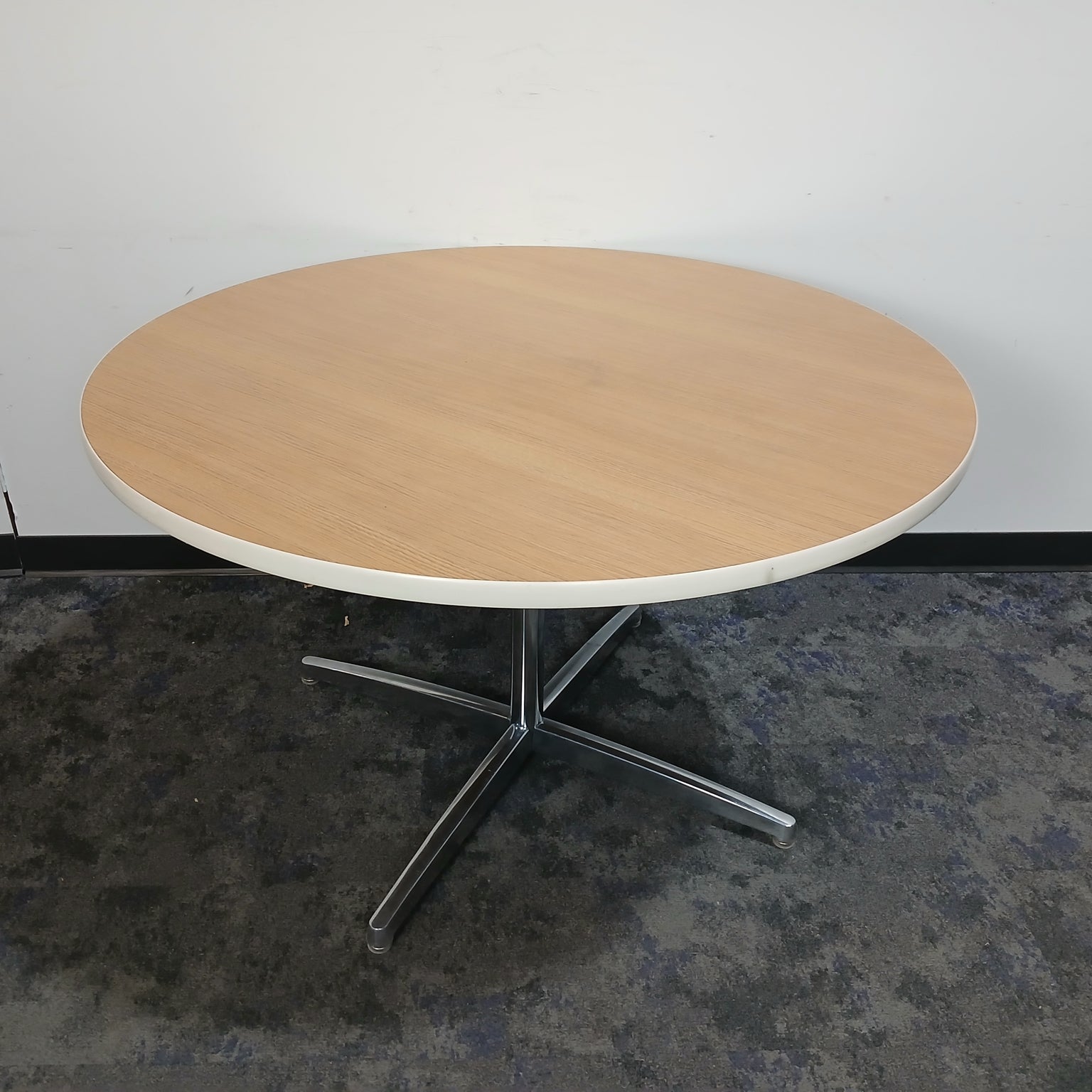 TJ Office Furniture in Minneapolis - St. Paul Minnesota